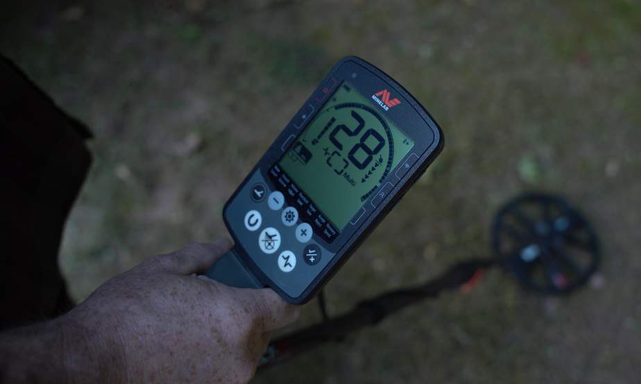 Is The Minelab Equinox The Best Metal Detector Ever? - Mental Metal ...